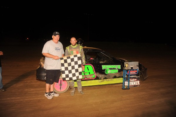 Dillinger Scores Big In Ron Compton Memorial – Latrobe Speedway